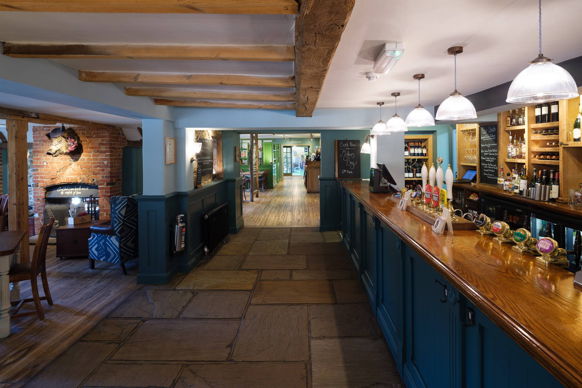 Drink at The Links Tavern Pub & Restaurant, Liphook